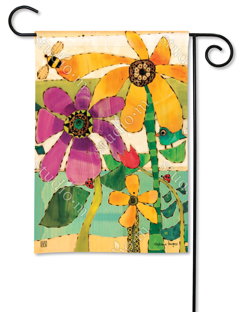 Flower Garden Garden Flag – Pigeon Mountain Trading Company