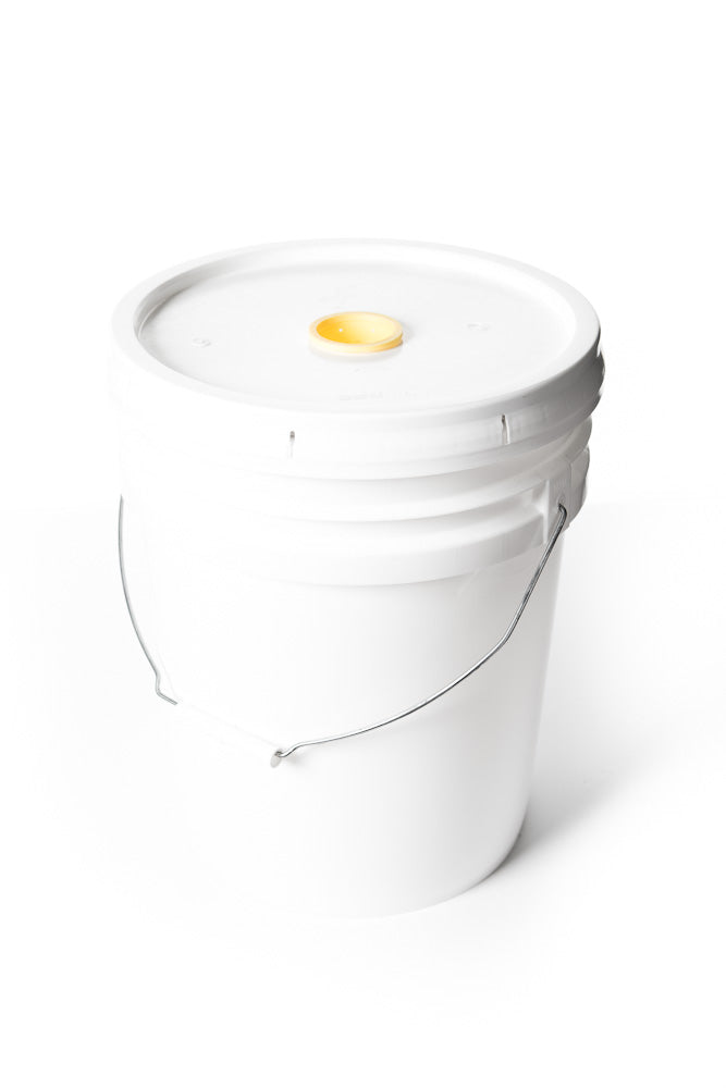 Plug for Plastic Feeder Pail – Pigeon Mountain Trading Company